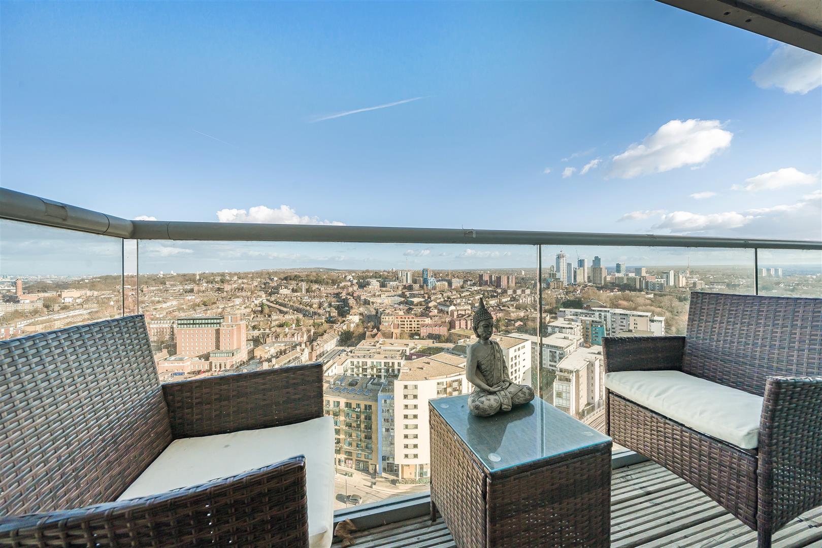 Distillery Tower, Deptford Bridge, SE8 - 18503847 - Alex & Matteo ...